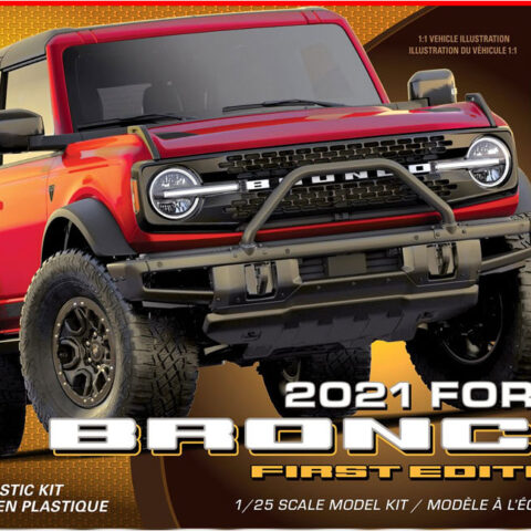 Round 2 / AMT 2021 Ford Bronco Model Kit