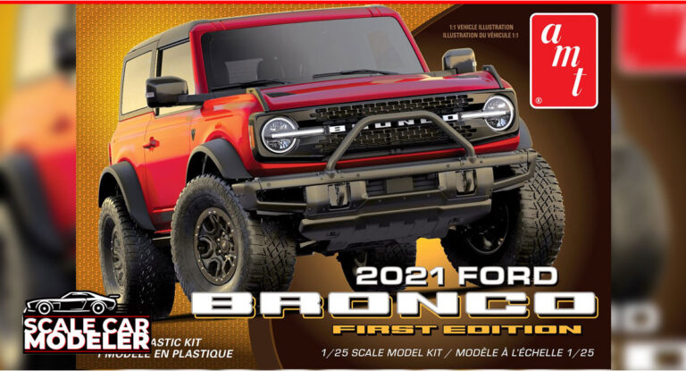 Round 2 / AMT 2021 Ford Bronco Model Kit